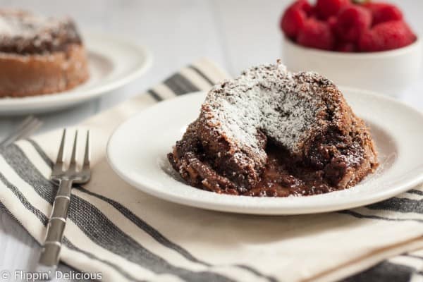 Flourless Molten Chocolate Lava Cake {Gluten Free} - Flippin' Delicious